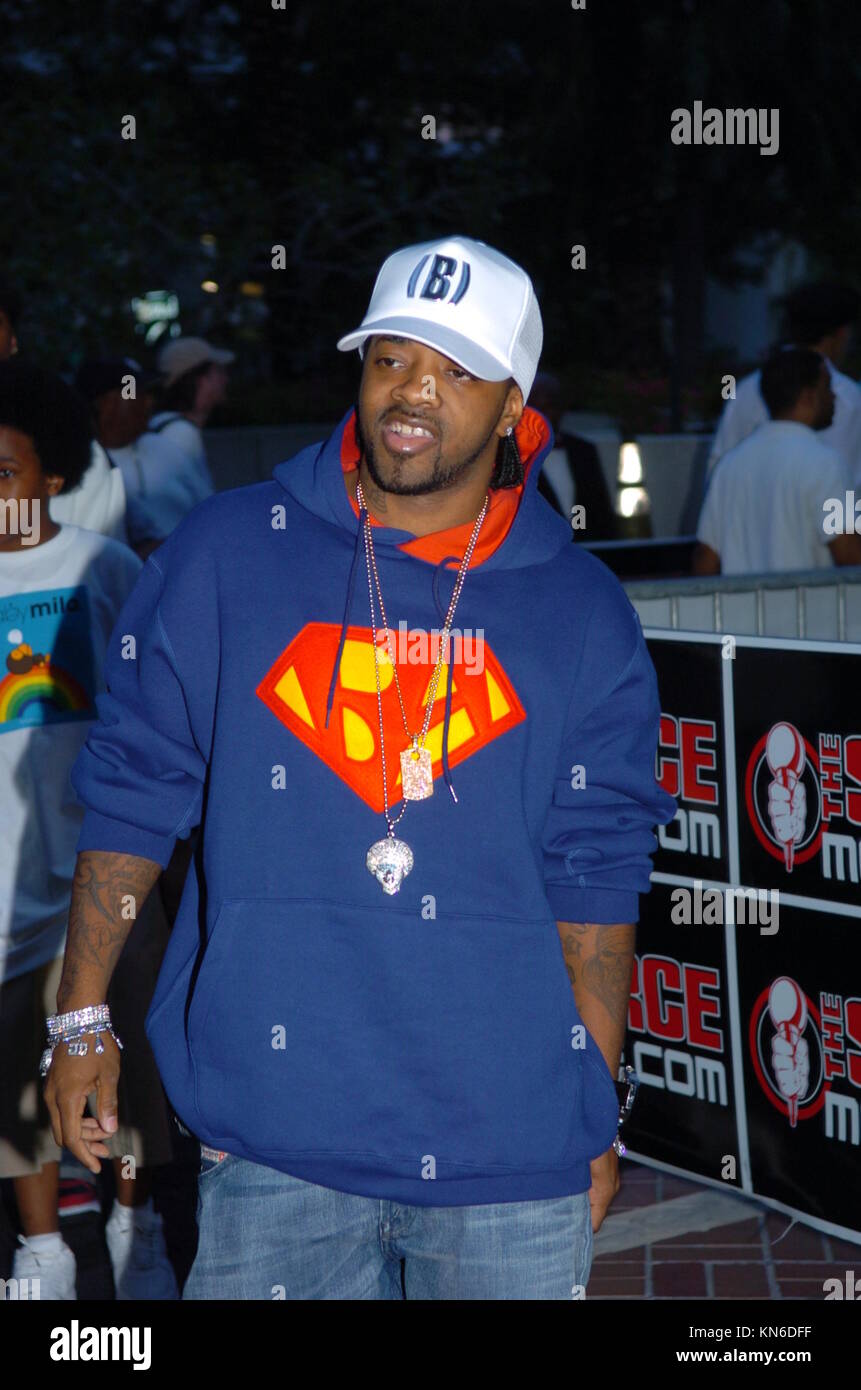 MIAMI - OCTOBER 10: Jermaine Dupri arrives at the 2004 Source Hip-Hop ...