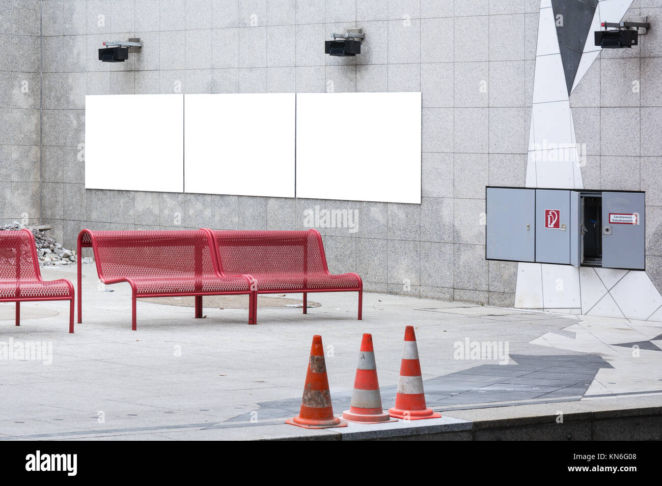 Blank ad space hi-res stock photography and images - Alamy