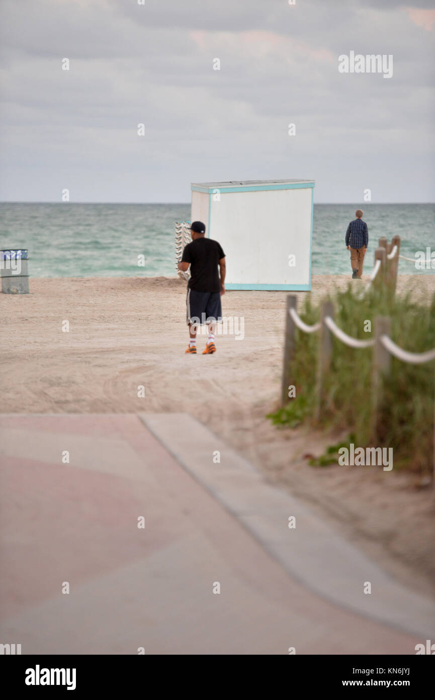 Shark tank daymond john hi-res stock photography and images - Alamy