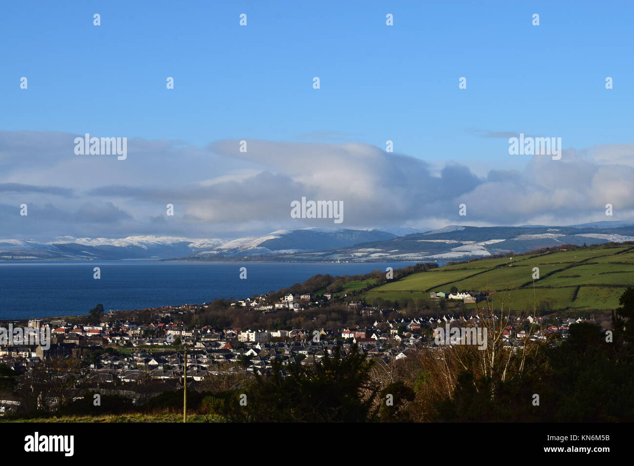 Cold winter day at the top of small hill hi-res stock photography and ...