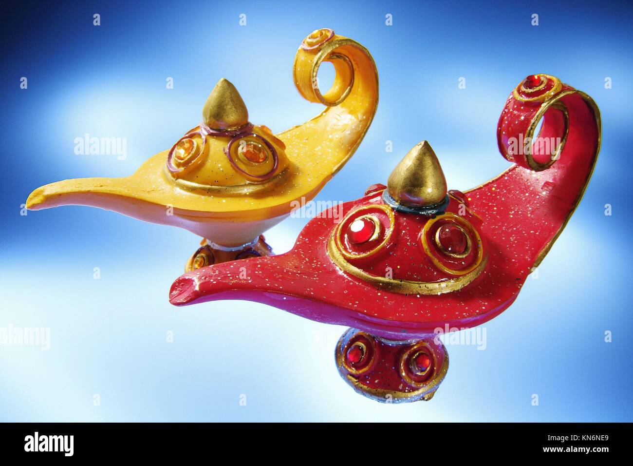 Aladdin magic lamps hi-res stock photography and images - Alamy