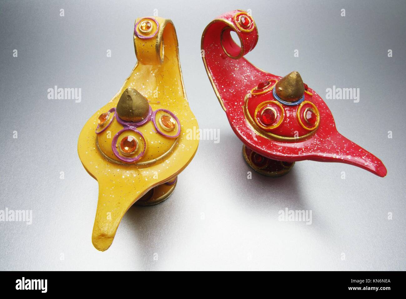 Aladdin magic lamps hi-res stock photography and images - Alamy