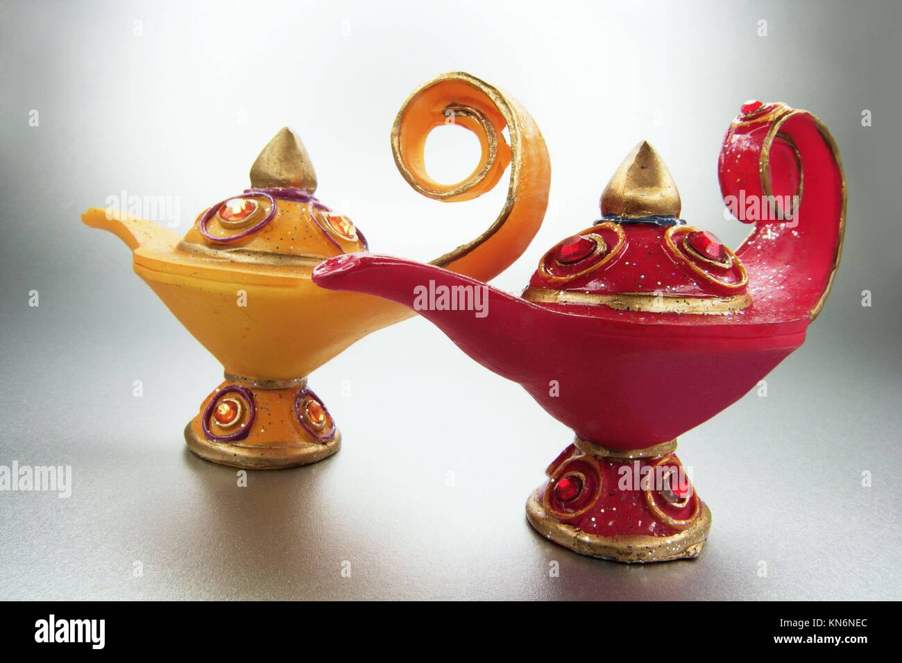 Aladdin magic lamps hi-res stock photography and images - Alamy