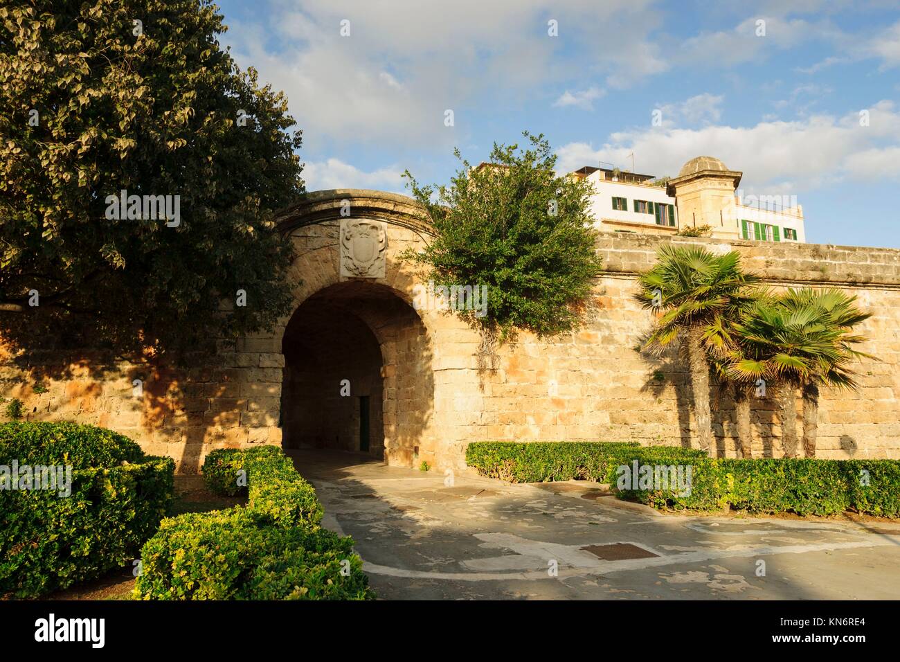 Cuatro barras hi-res stock photography and images - Alamy
