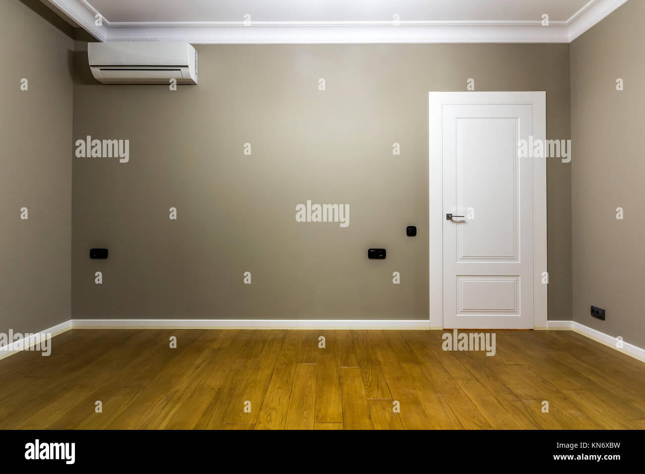 Interior of an empty room in new apartment after renovation Stock Photo ...