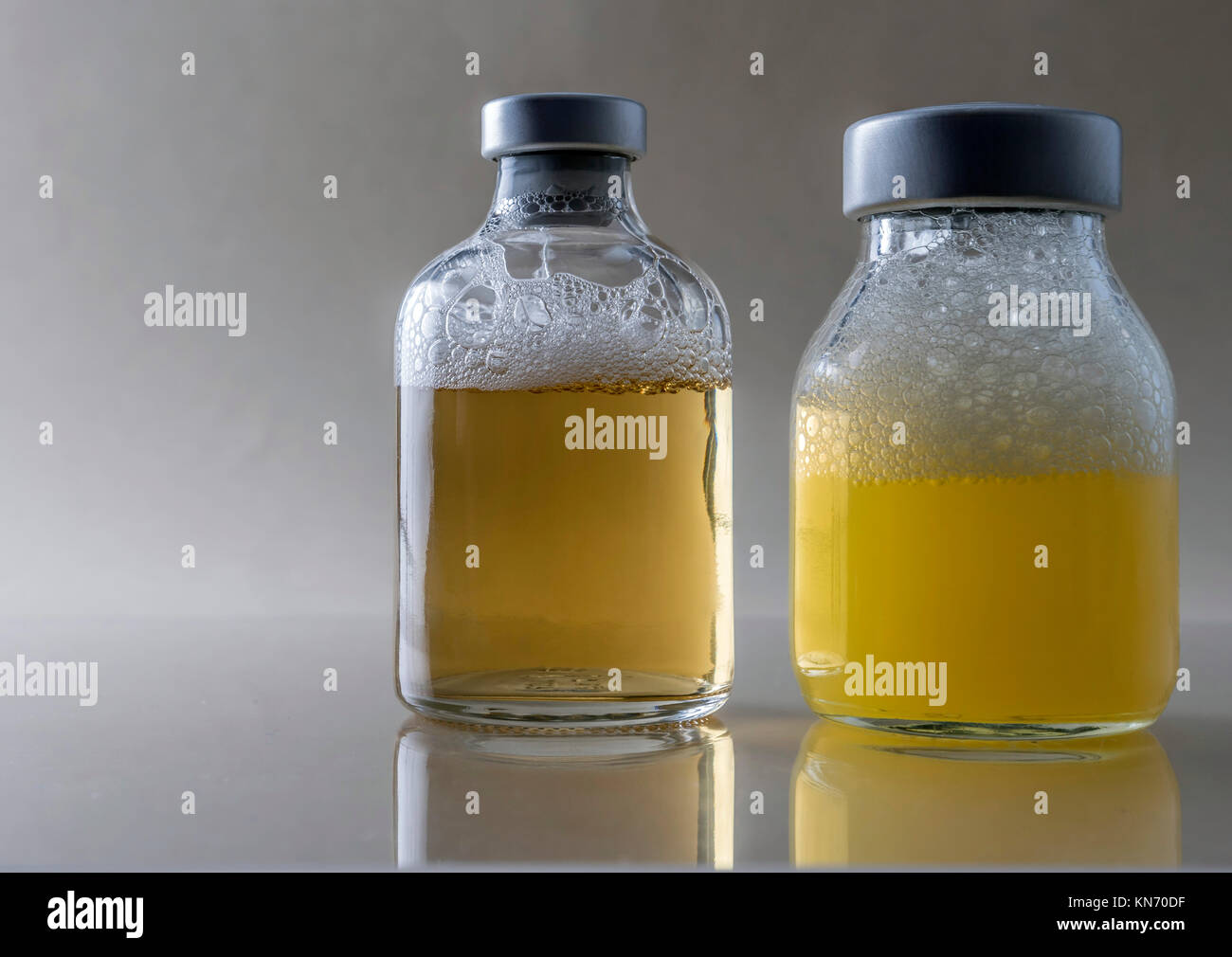 Medicine In Vials, Ready For Vaccine Injection Stock Photo - Alamy