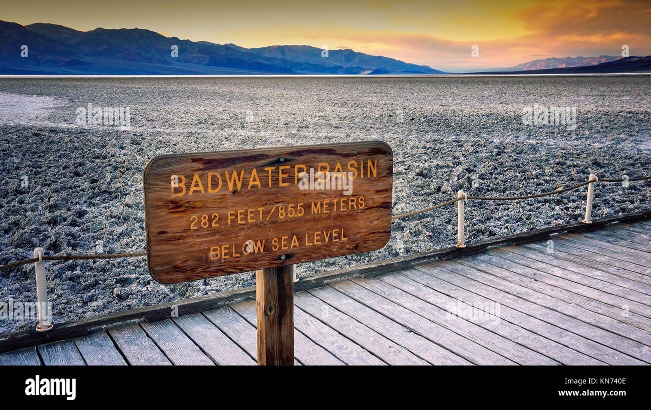 Sea level sign death valley hi-res stock photography and images - Alamy