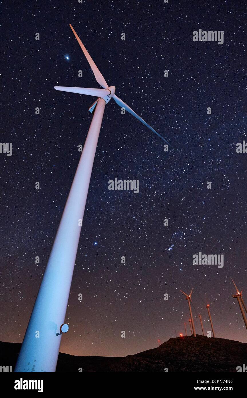 Futuristic vertical farm hi-res stock photography and images - Alamy