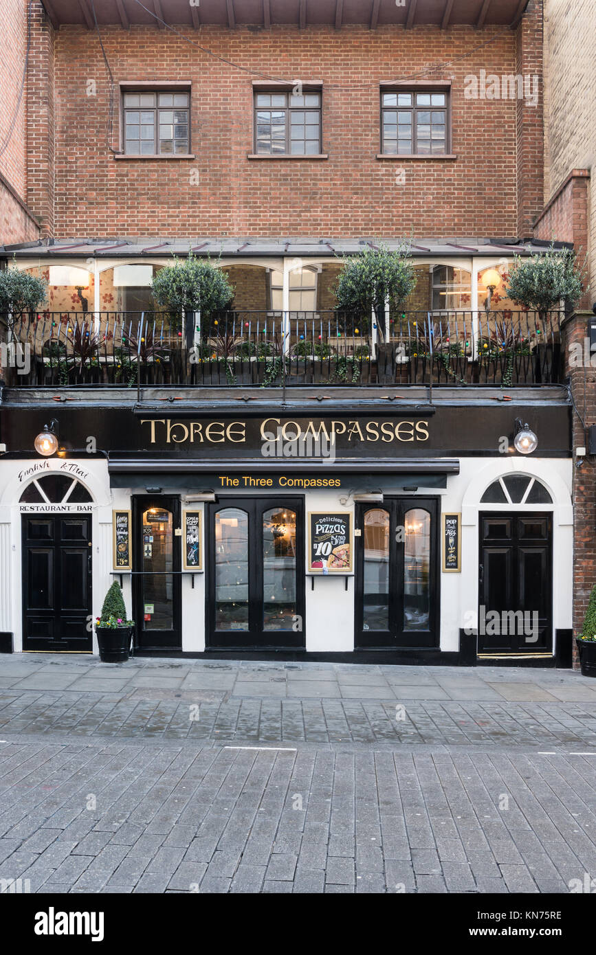 Cowcross street hi-res stock photography and images - Alamy