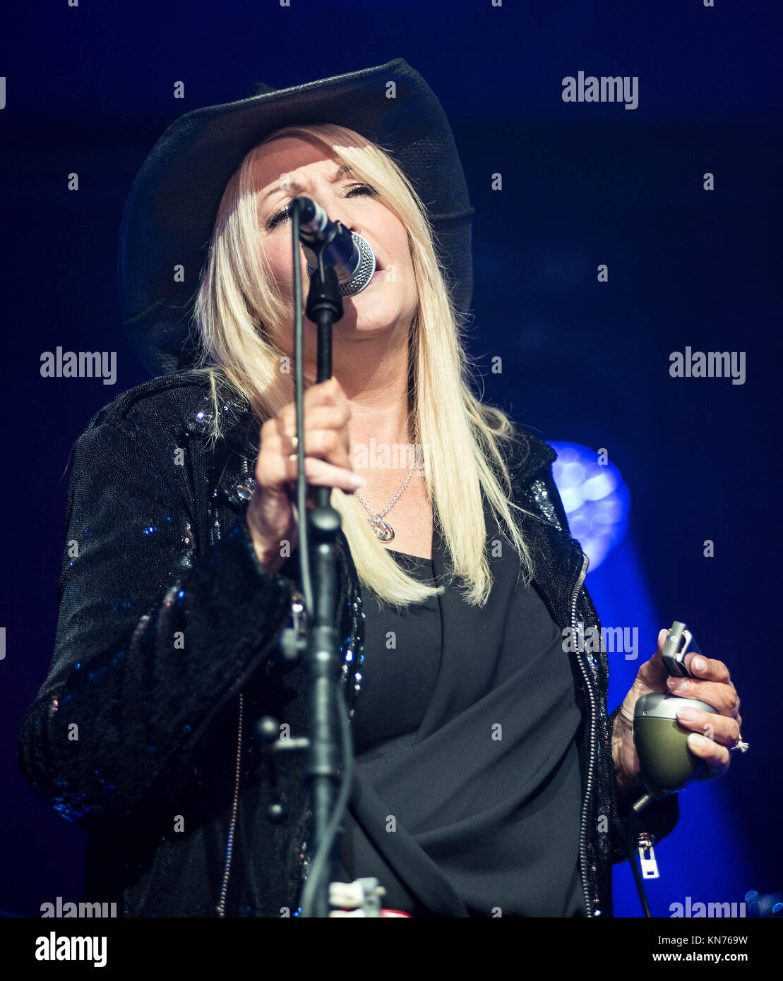 Female harmonica player hi-res stock photography and images - Alamy