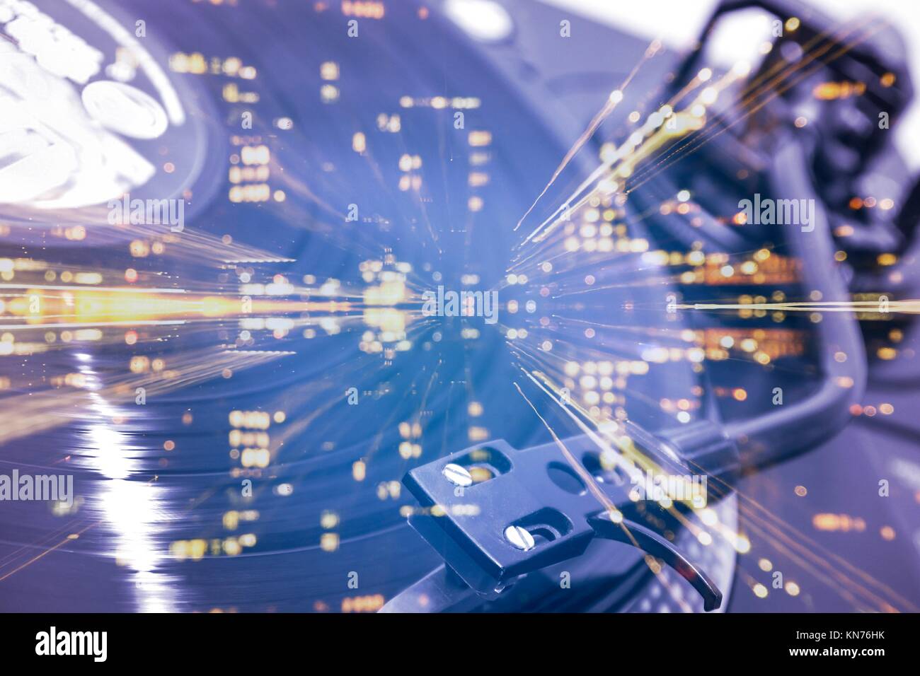 Electronic disco hi-res stock photography and images - Alamy