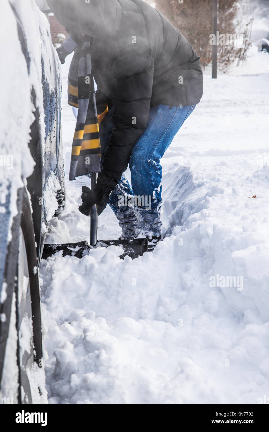Best Snow Shovel For Digging Out Car at Luis Lam blog