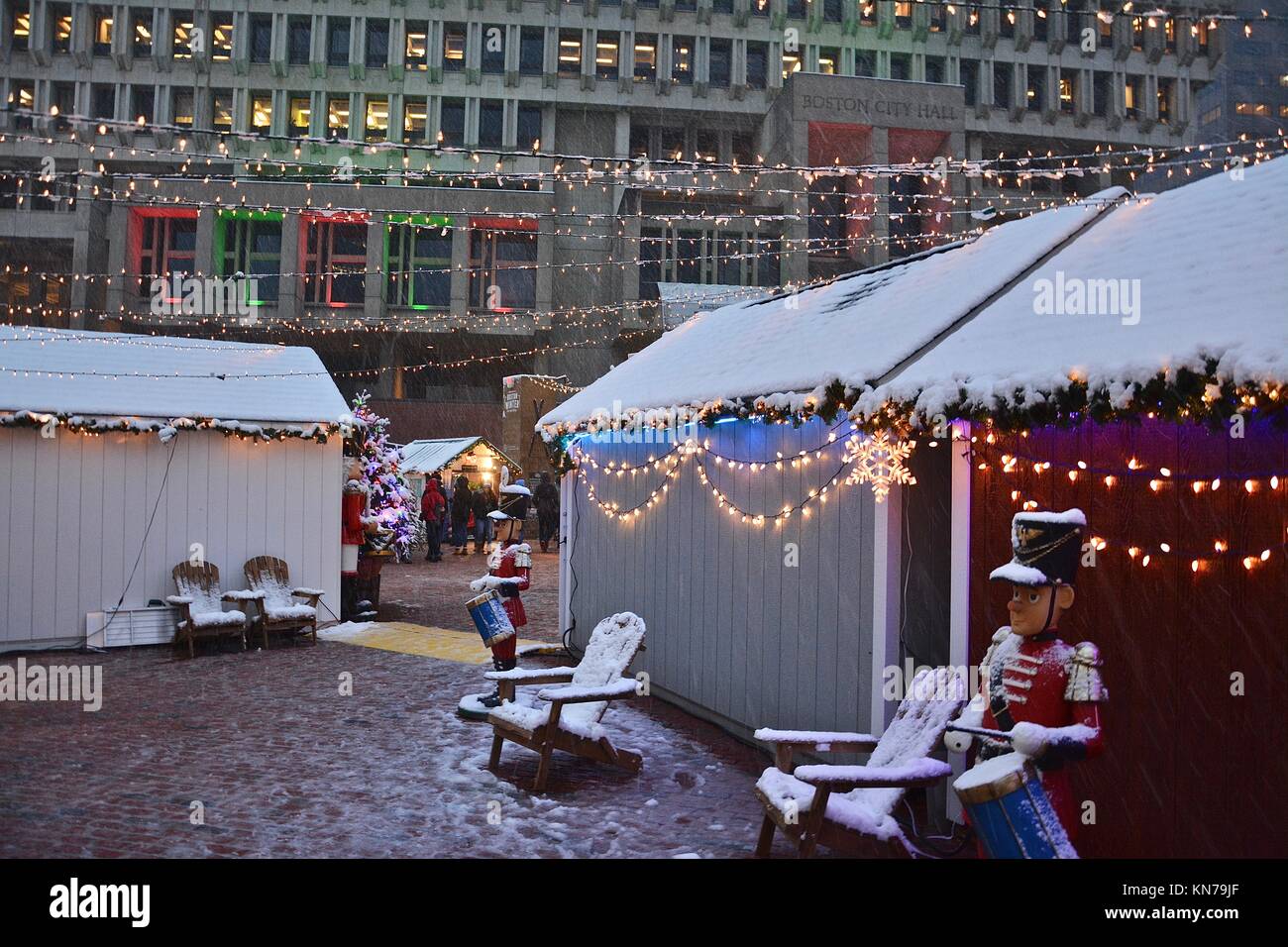The Government Center/City Hall Plaza Holiday Market and iconic Boston ...