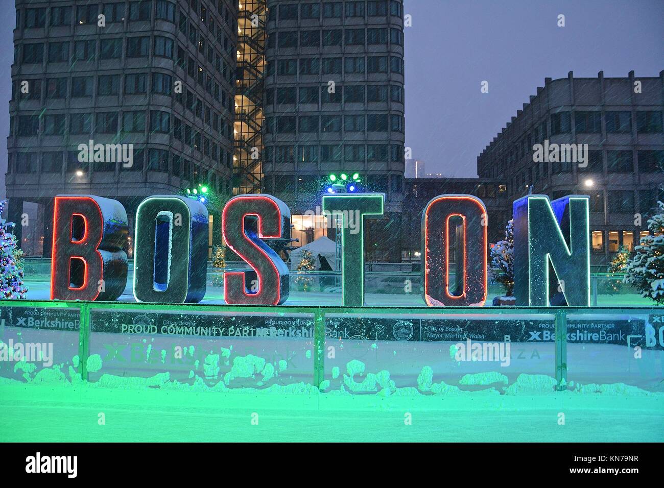 The Government Center/City Hall Plaza Holiday Market and iconic Boston ...