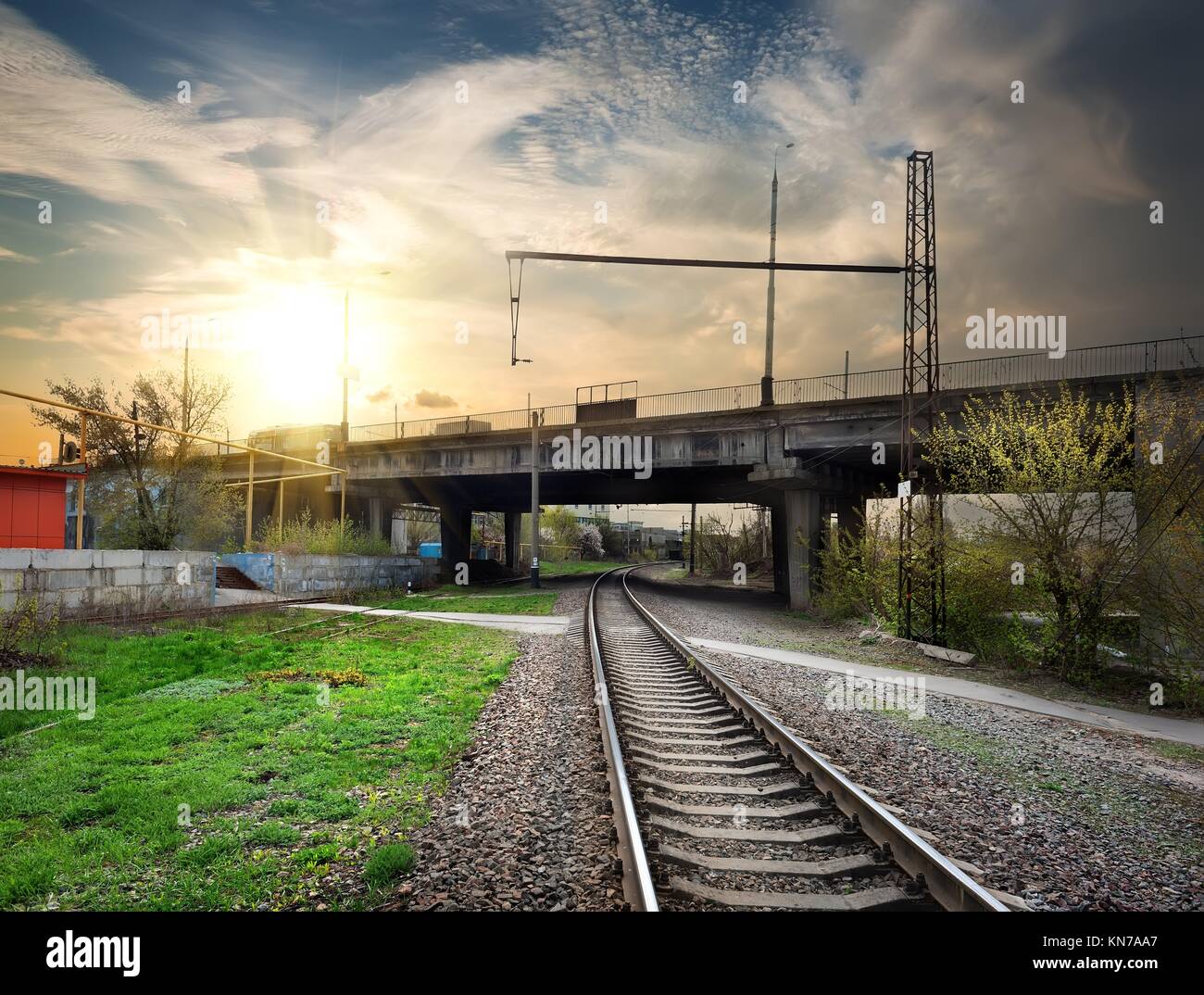 Living by a railway track hi-res stock photography and images - Alamy
