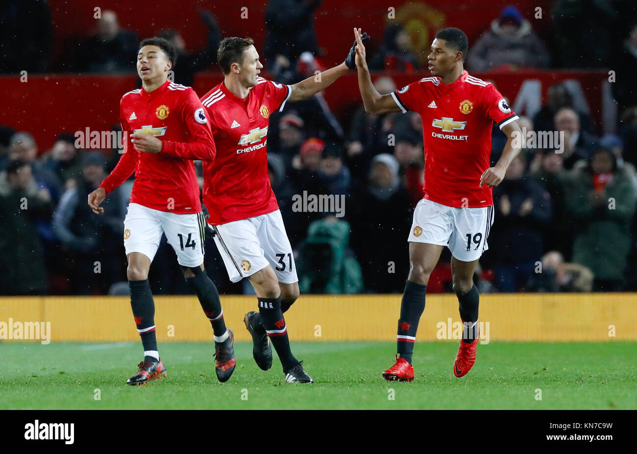 Manchester United's Marcus Rashford celebrates scoring his side's first ...