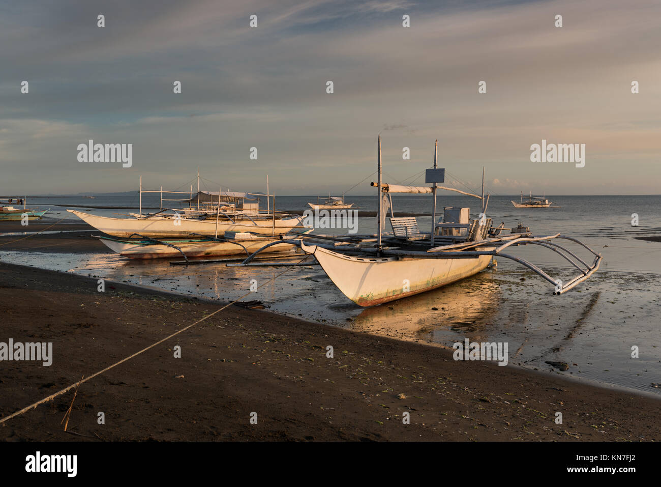 Donsol island hi-res stock photography and images - Alamy