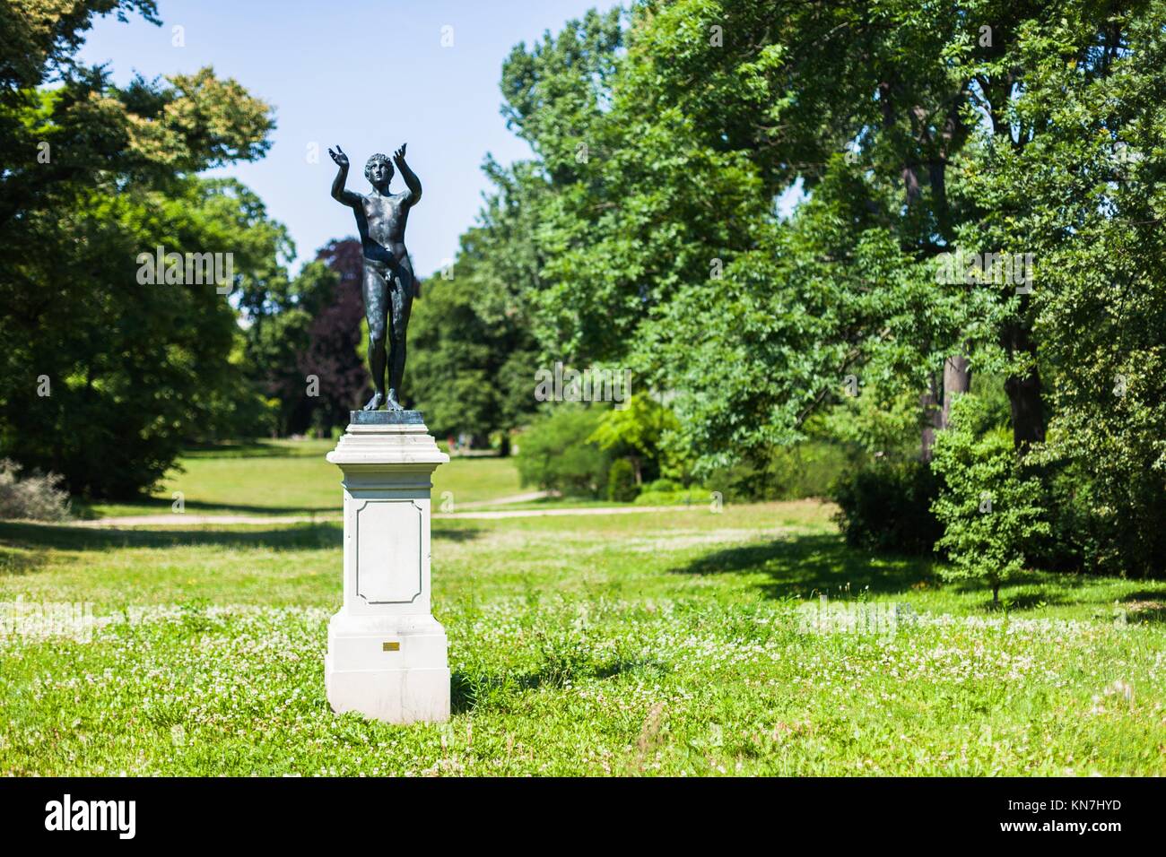 Reproduction antique roman statue hi-res stock photography and images ...