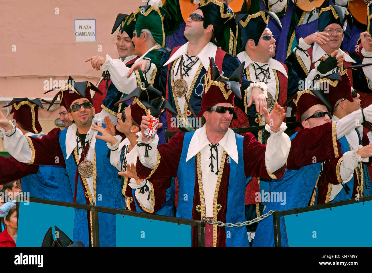 Singing spanish traditional hi-res stock photography and images - Alamy