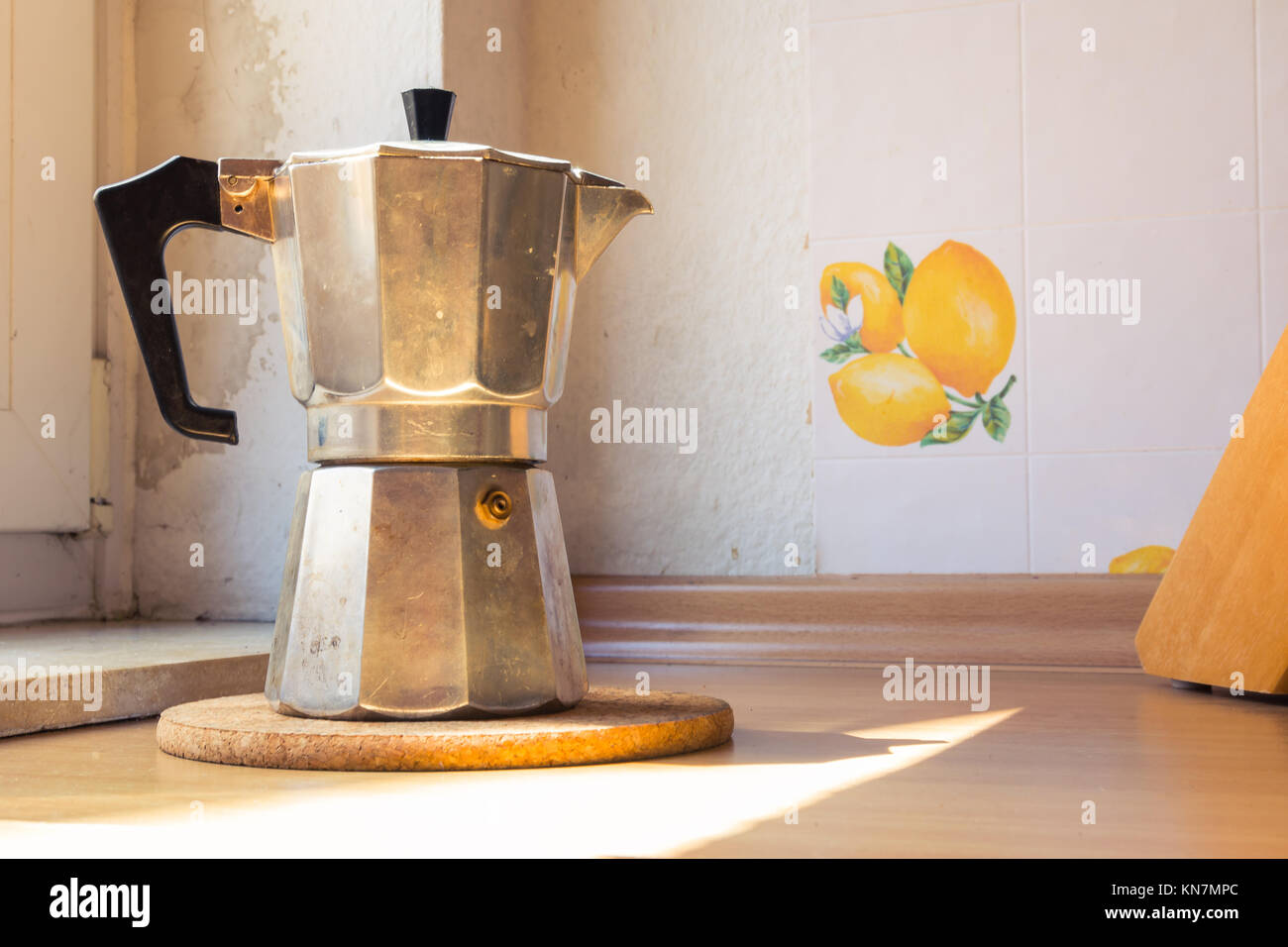 Italian Coffee Espresso Pot Kettle Cooking Equipment Sunlight Caffeine ...