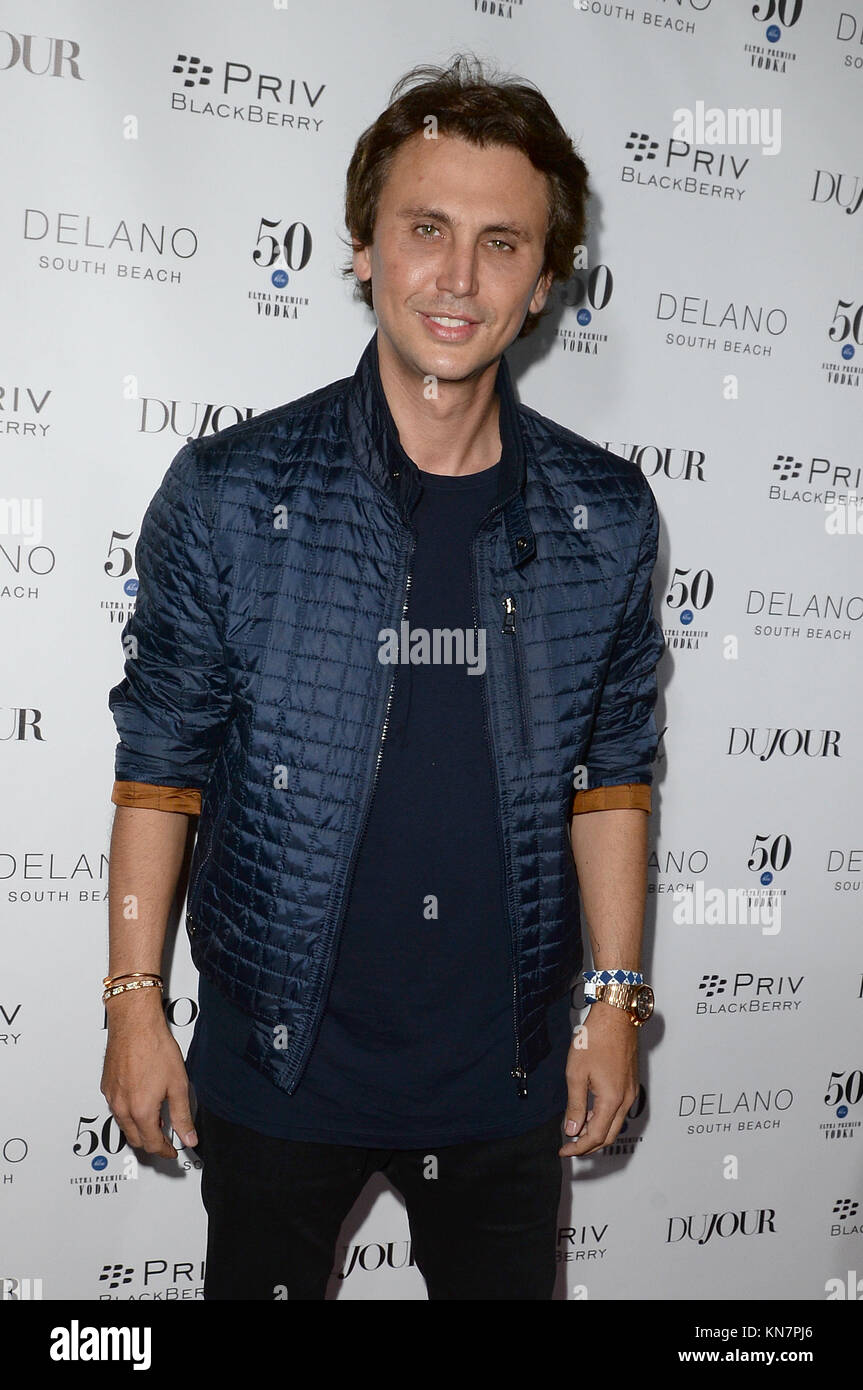 MIAMI BEACH, FL - DECEMBER 01: Did keeping up with the kardashian's ...