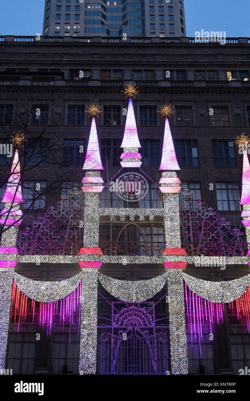 Saks Fifth Avenue's Holiday Light and Sound Display, NYC, USA Stock ...
