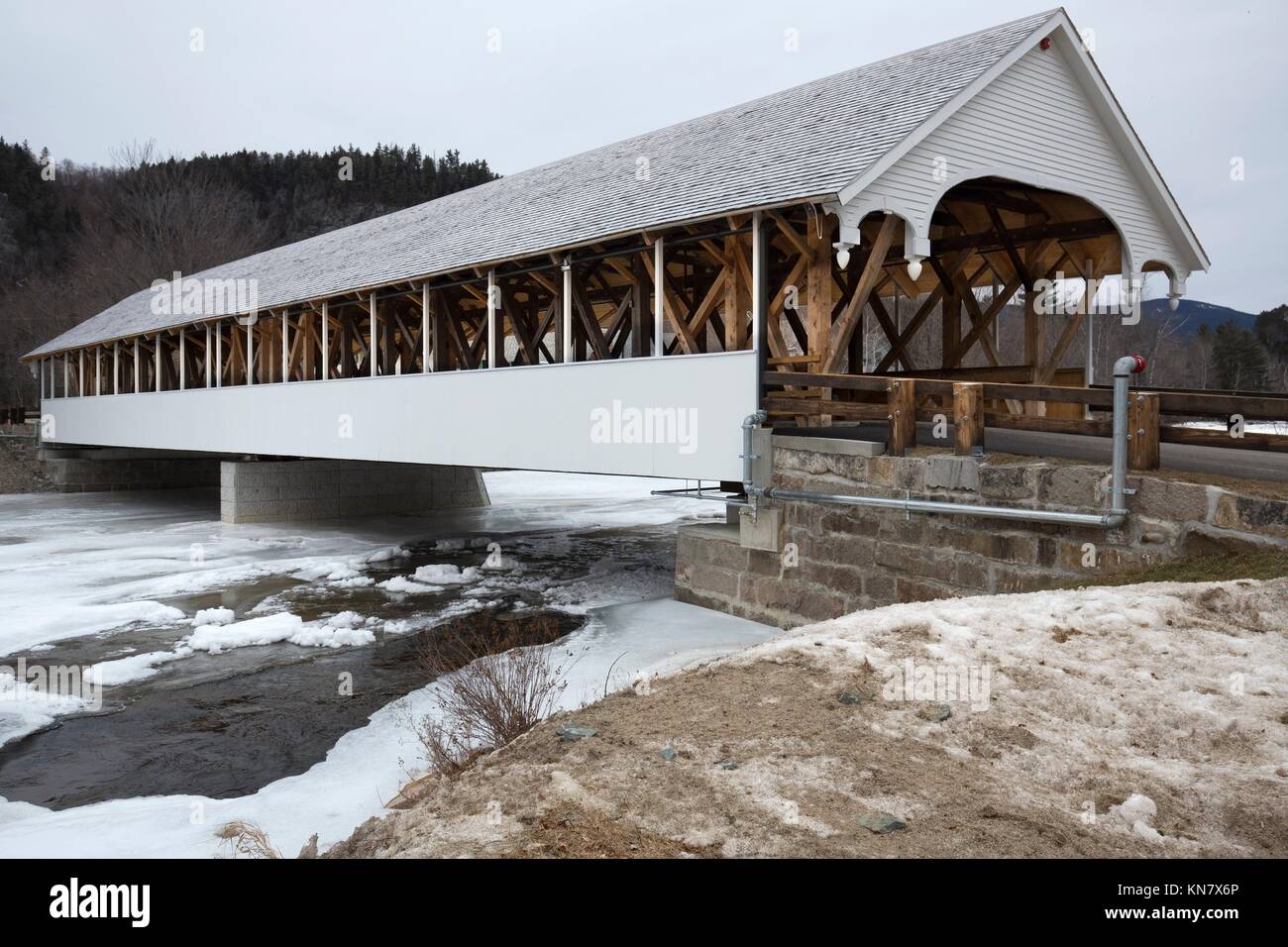 Stark bridge new hampshire hi-res stock photography and images - Alamy