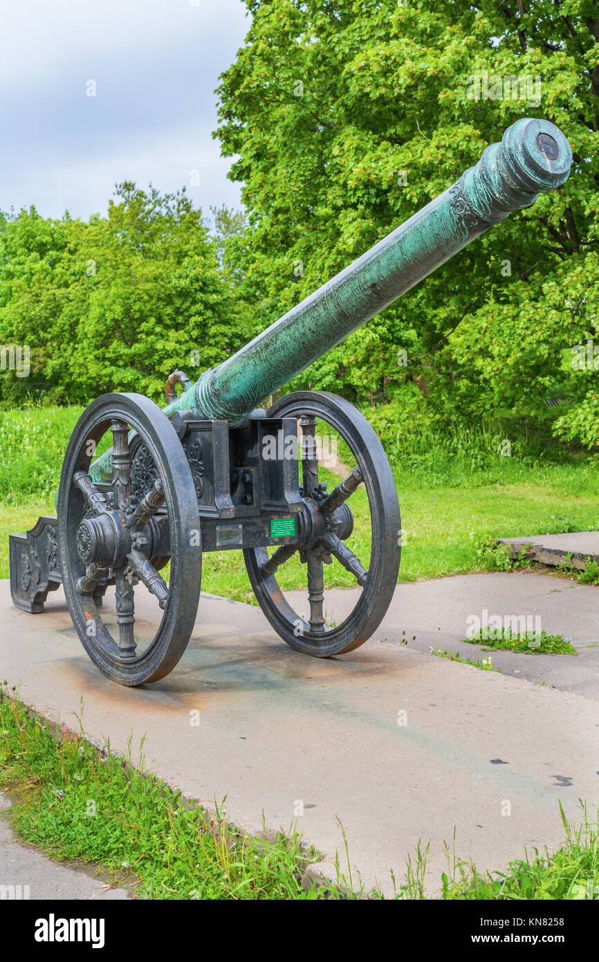 Signal cannon hi-res stock photography and images - Alamy