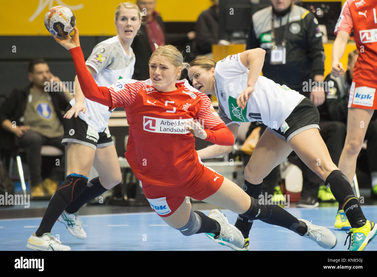 Magdeburg, Germany. 10th Dec, 2017. Denmark's Sarah Iversen throws for ...