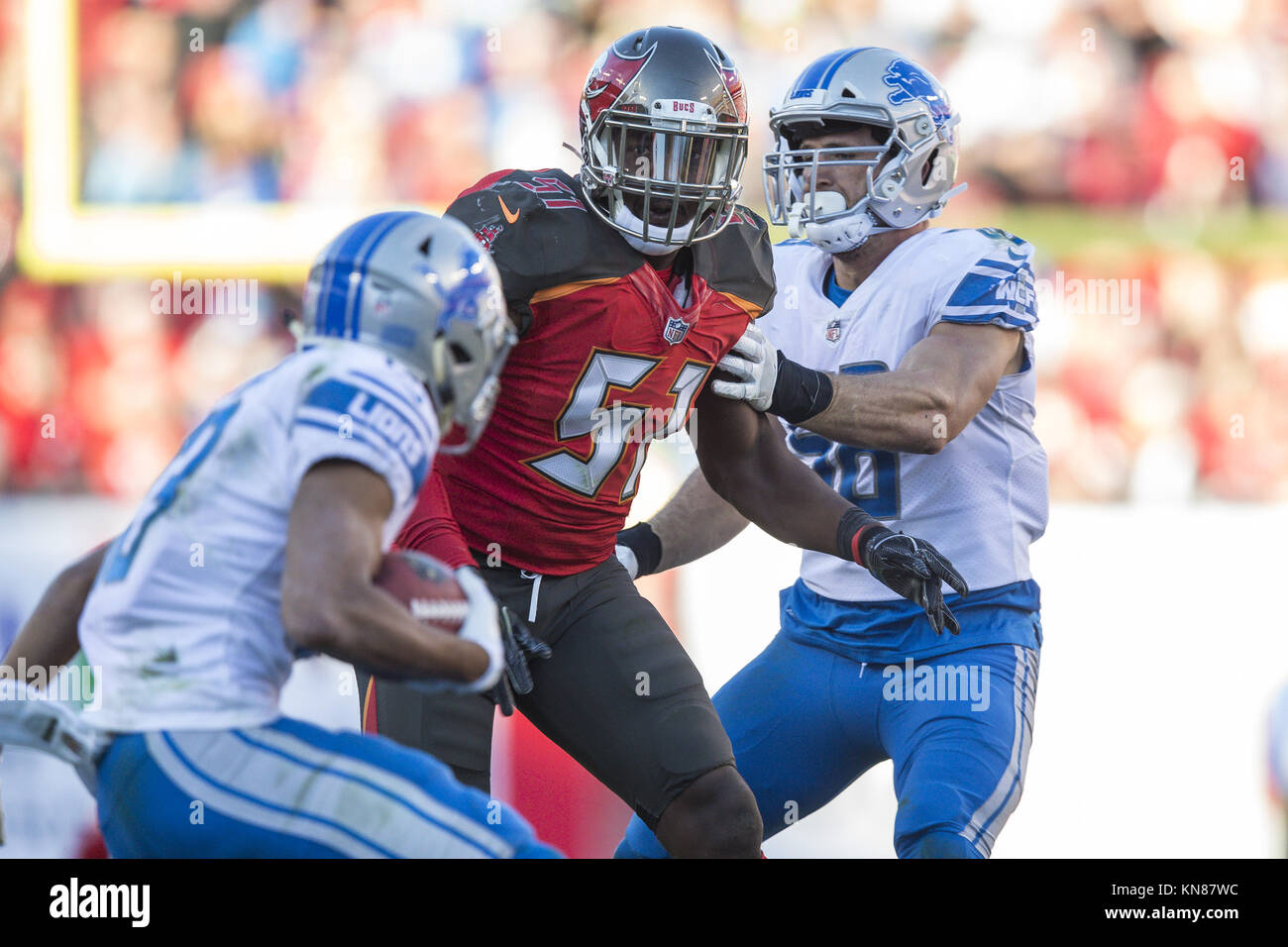 Tampa, Florida, USA. 10th Dec, 2017. Tampa Bay Buccaneers middle ...