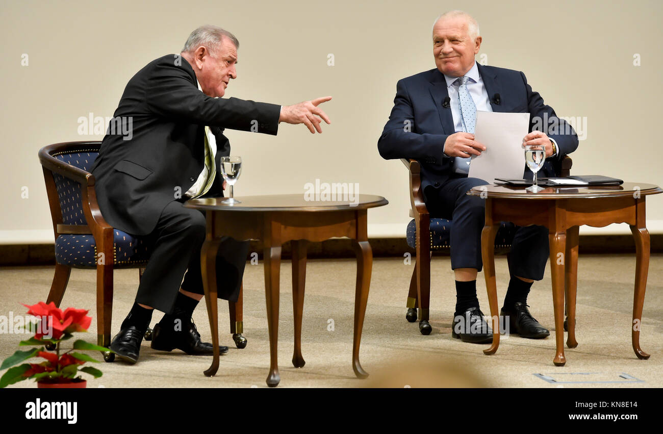 Vaclav klaus and vladimir meciar hi-res stock photography and images ...