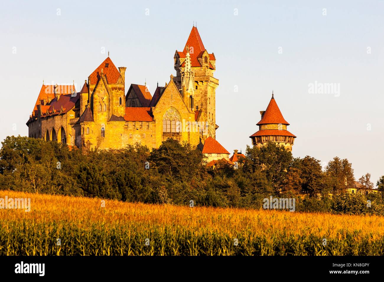 Kreuzenstein castle hi-res stock photography and images - Alamy