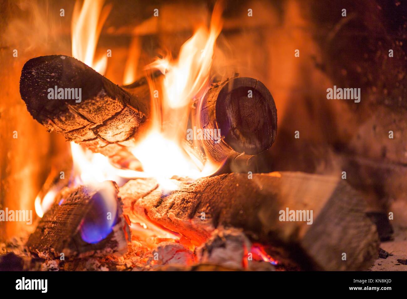 Ash fireplace hi-res stock photography and images - Alamy