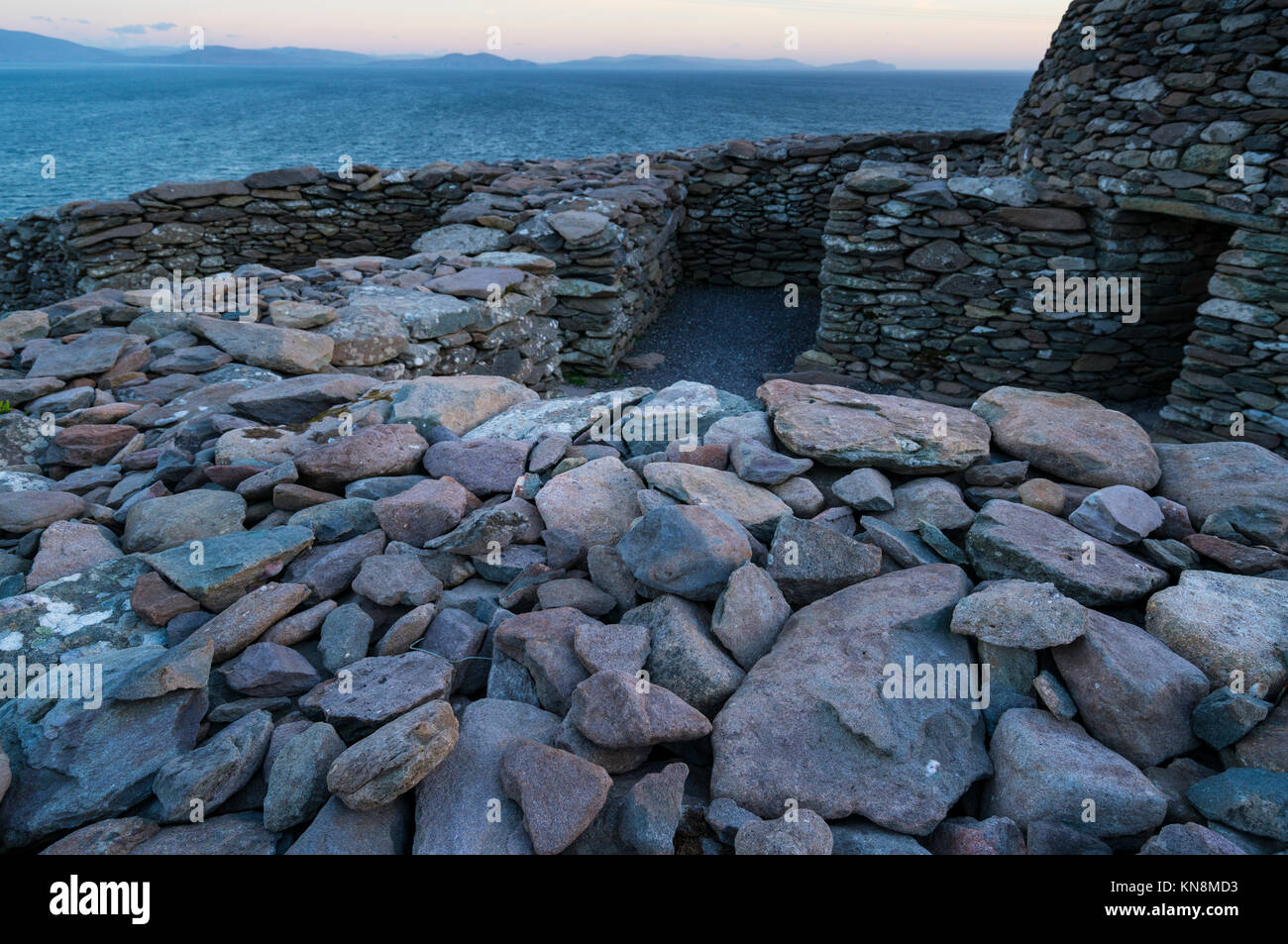 Caher Conor, Fahan Beehive Huts, Mount Eagle, Slea Head Drive, Dingle ...