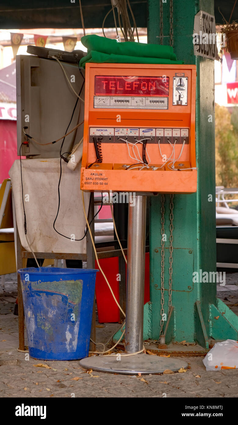 Phone charging point hi-res stock photography and images - Alamy