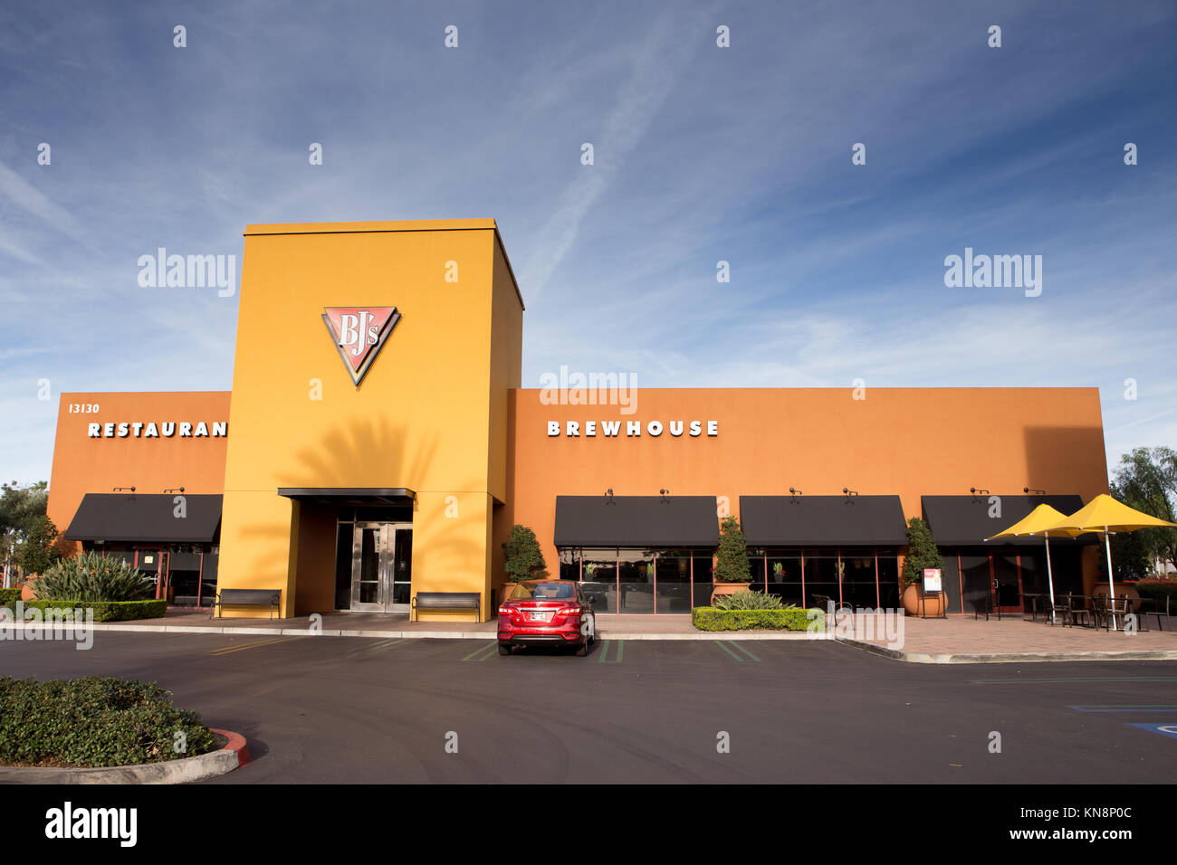 BJ's Restaurant & Brewhouse exterior. An American casual dining chain ...
