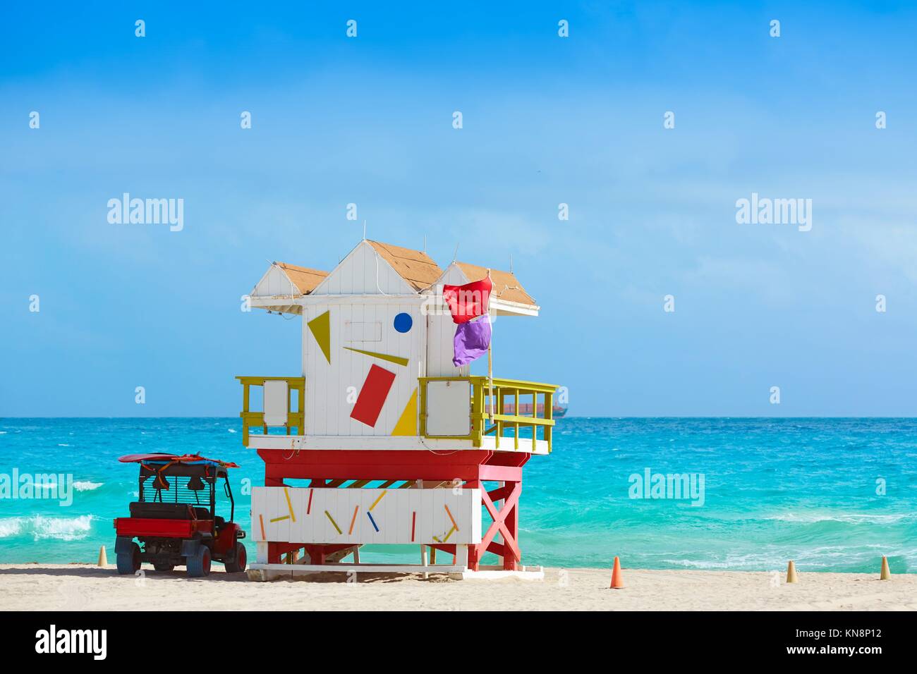 Baywatch cabin hi-res stock photography and images - Alamy