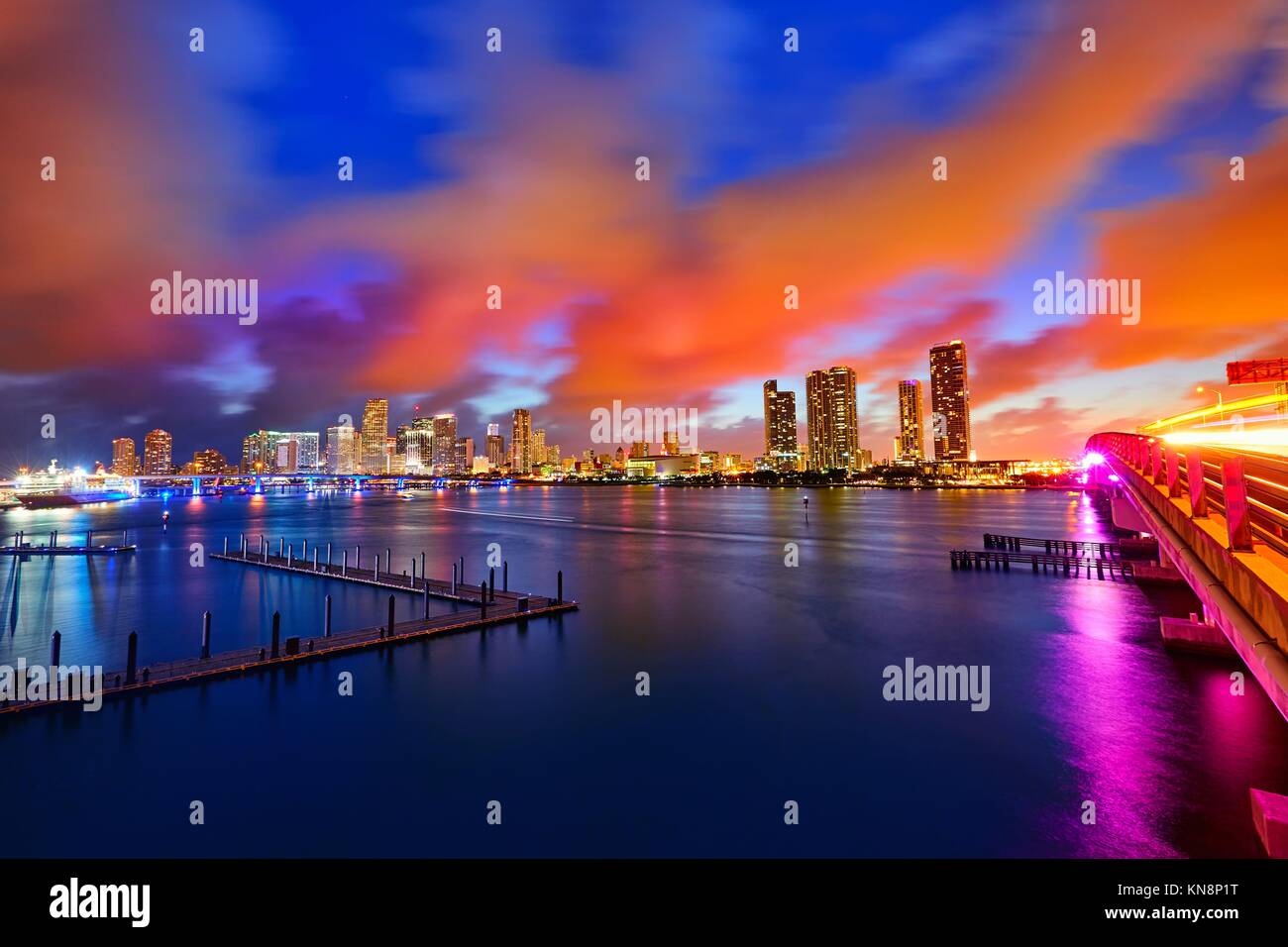 Miami Downtown Skyline Sunset In Florida USA Stock Photo Alamy miami-downtown-skyline-sunset-in-florida-usa-stock-photo-alamy