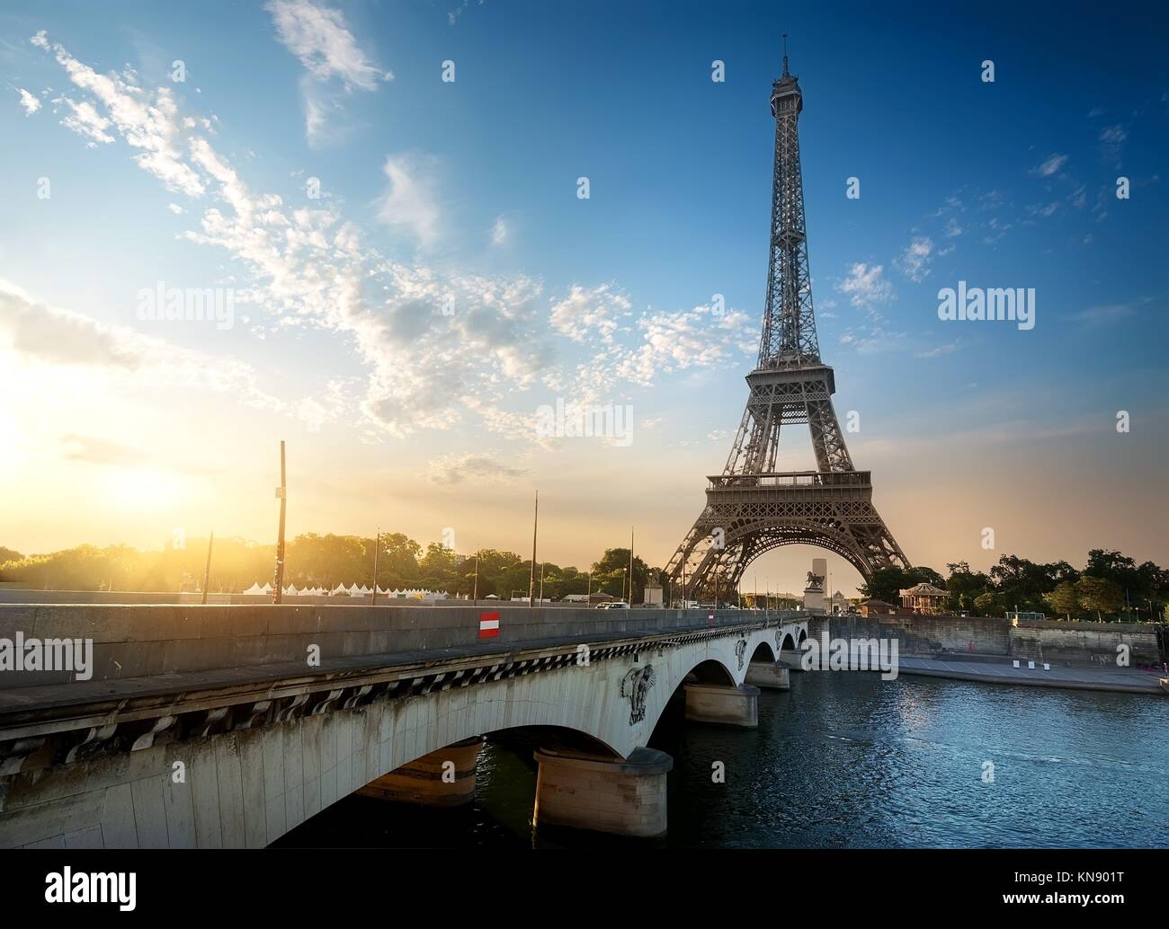 Pont iena bridge hi-res stock photography and images - Alamy