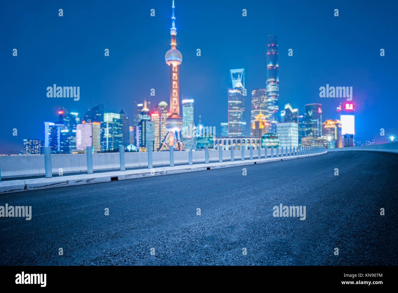 Inner City highway in China Stock Photo - Alamy