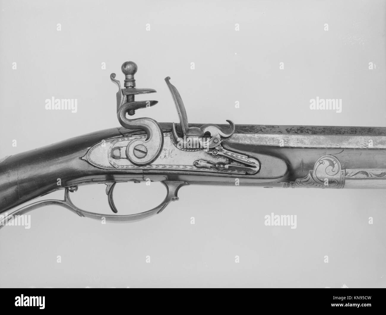 Flintlock Black and White Stock Photos & Images - Alamy