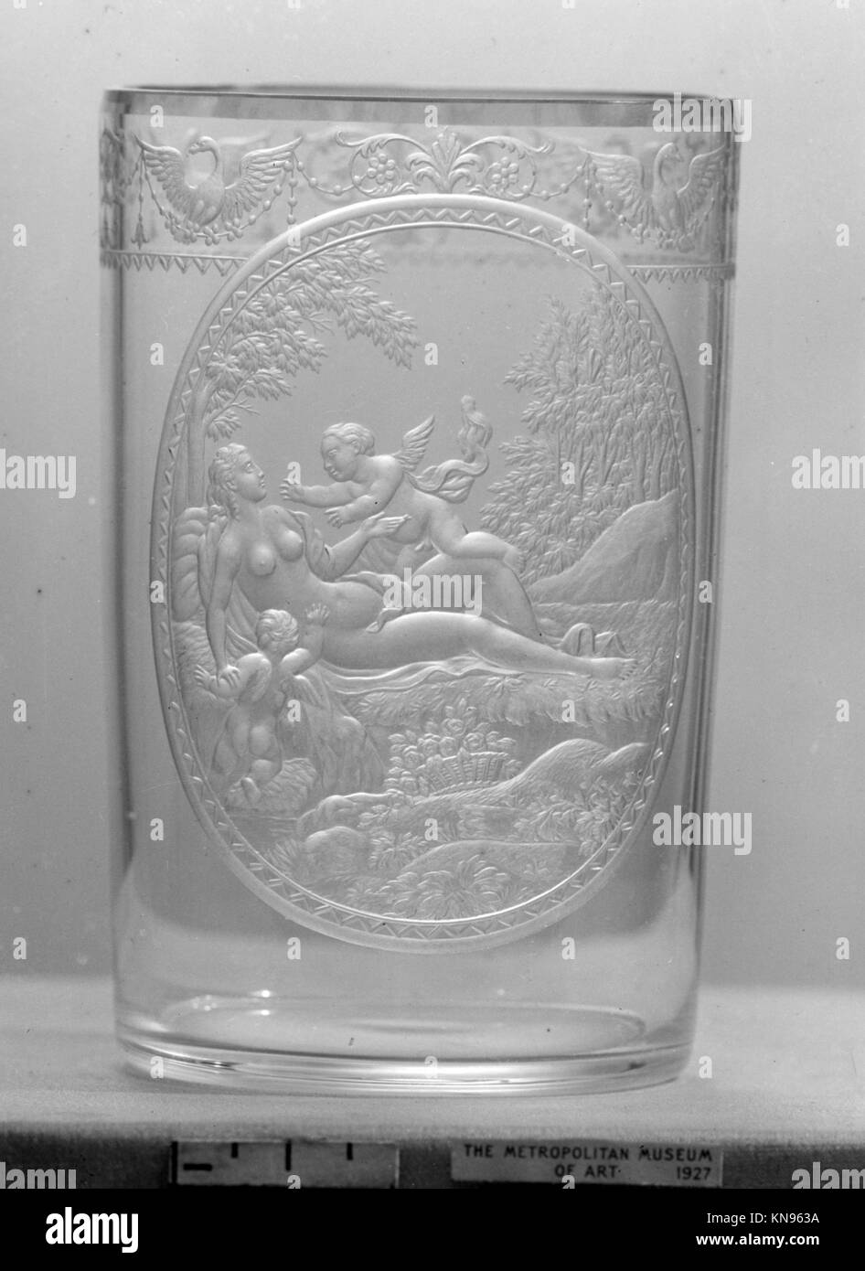 This beaker demonstrates fine glassware craftsmanship, functional ...