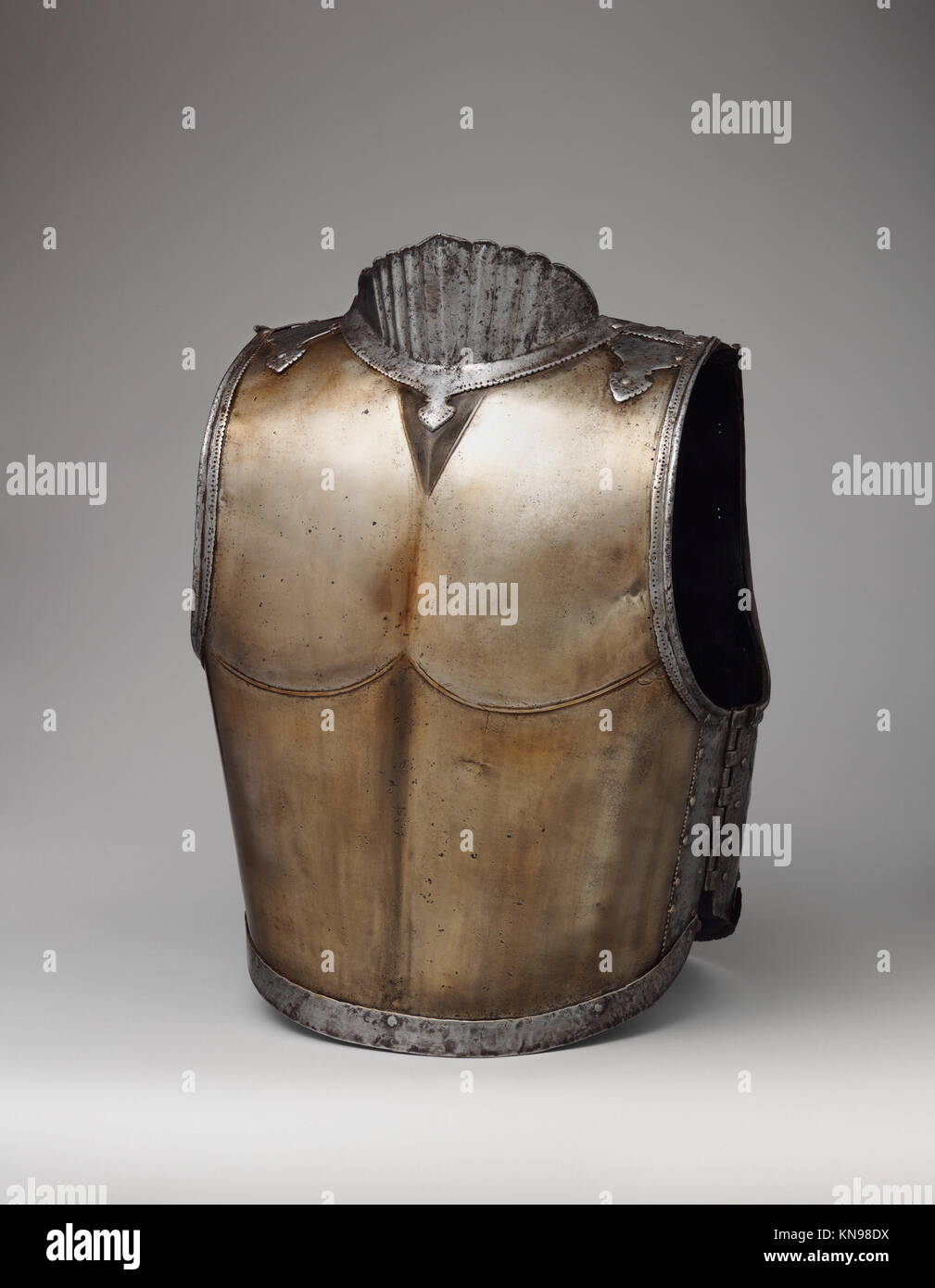 Cuirass MET DP219405 22848 Stock Photo - Alamy