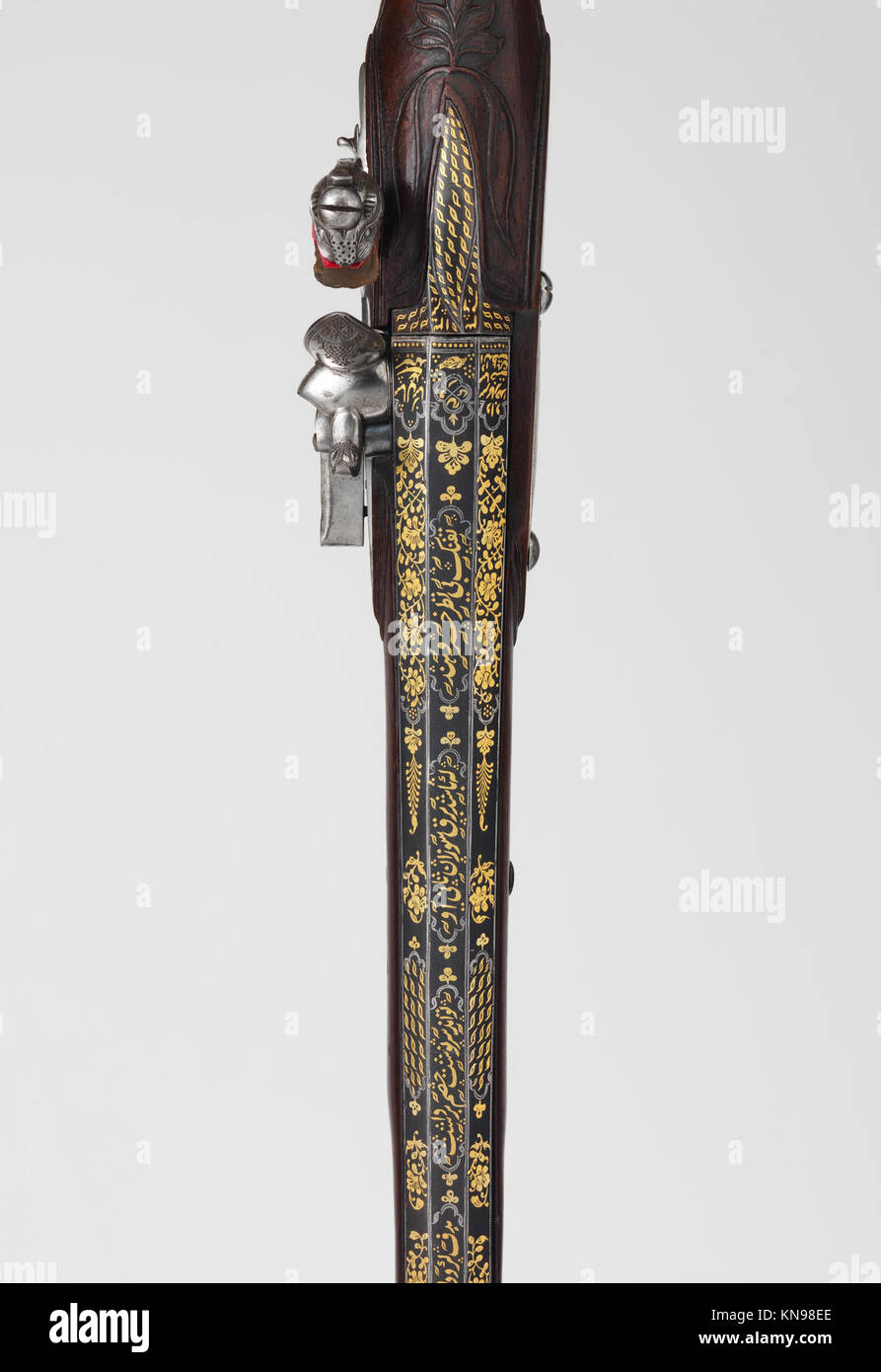 This flintlock blunderbuss, a type of firearm popular in the 17th and ...