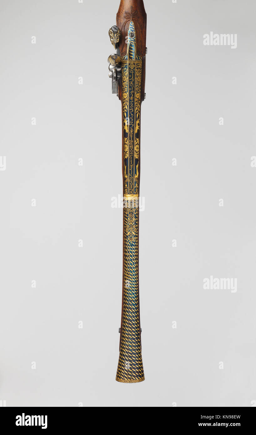 This flintlock blunderbuss is a firearm used primarily in the 17th and ...