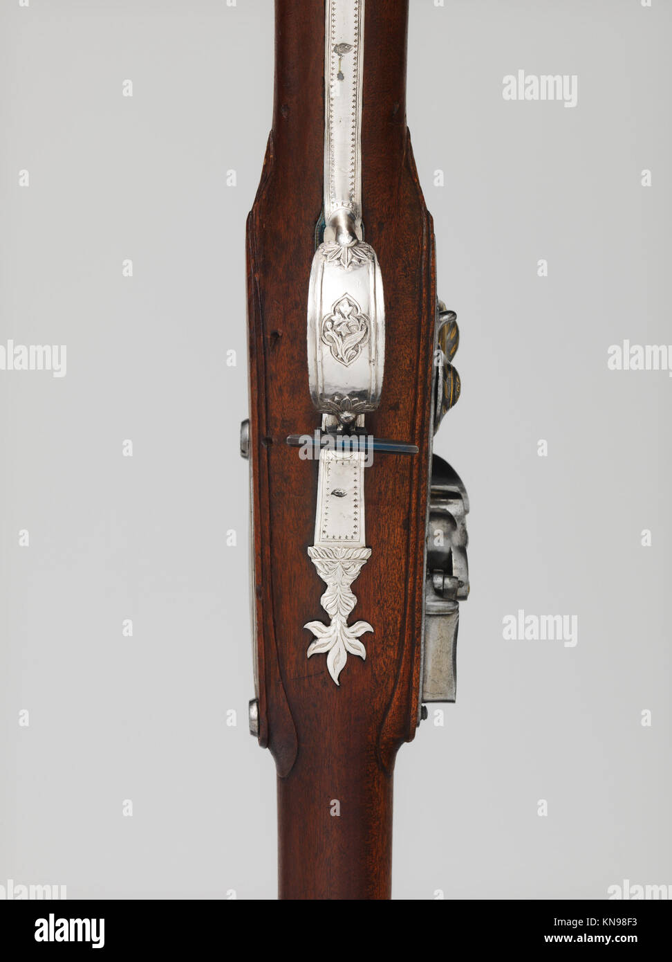 17th century flintlock guns hi-res stock photography and images - Alamy