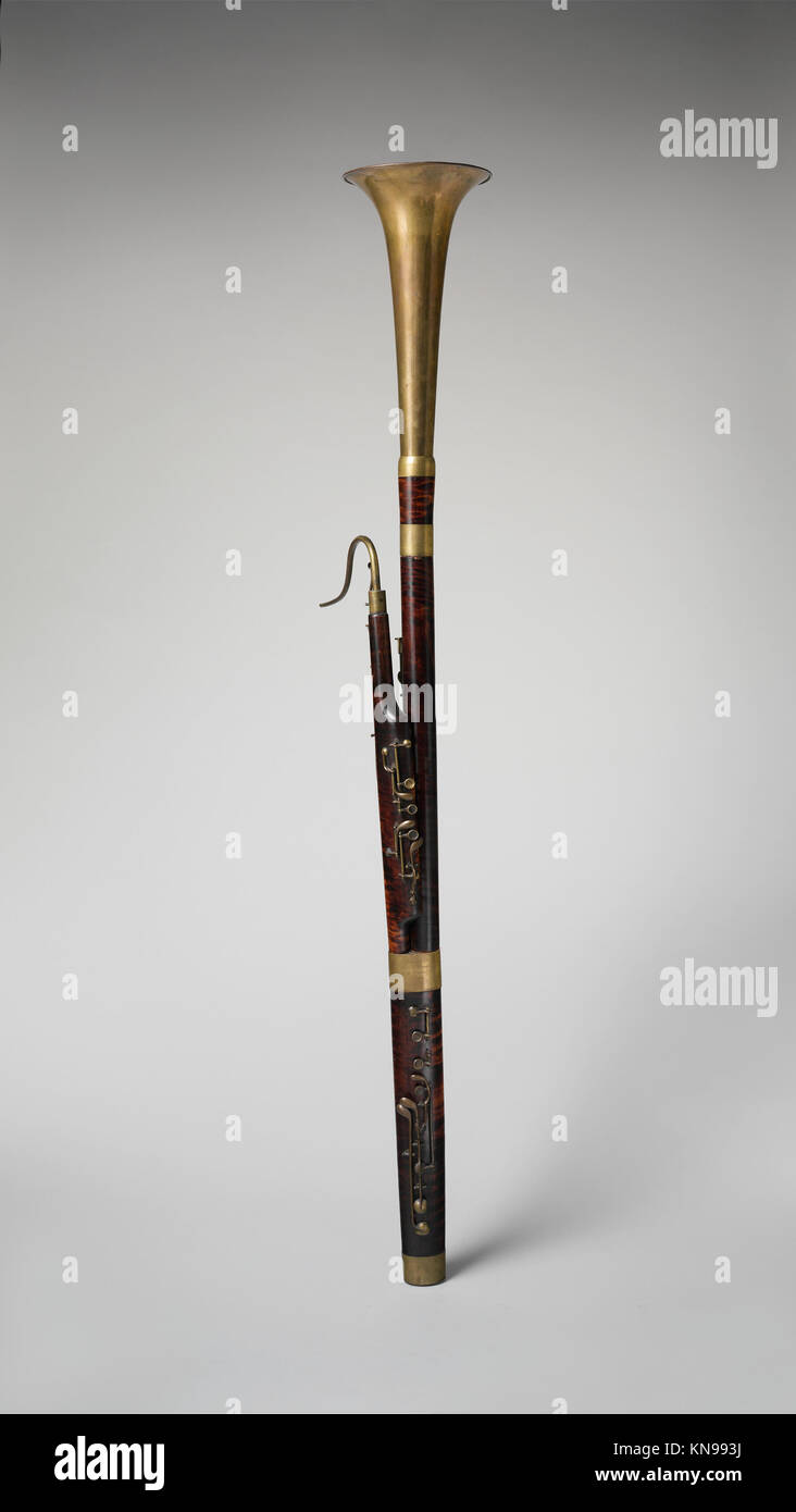 Resonant chamber hi-res stock photography and images - Alamy