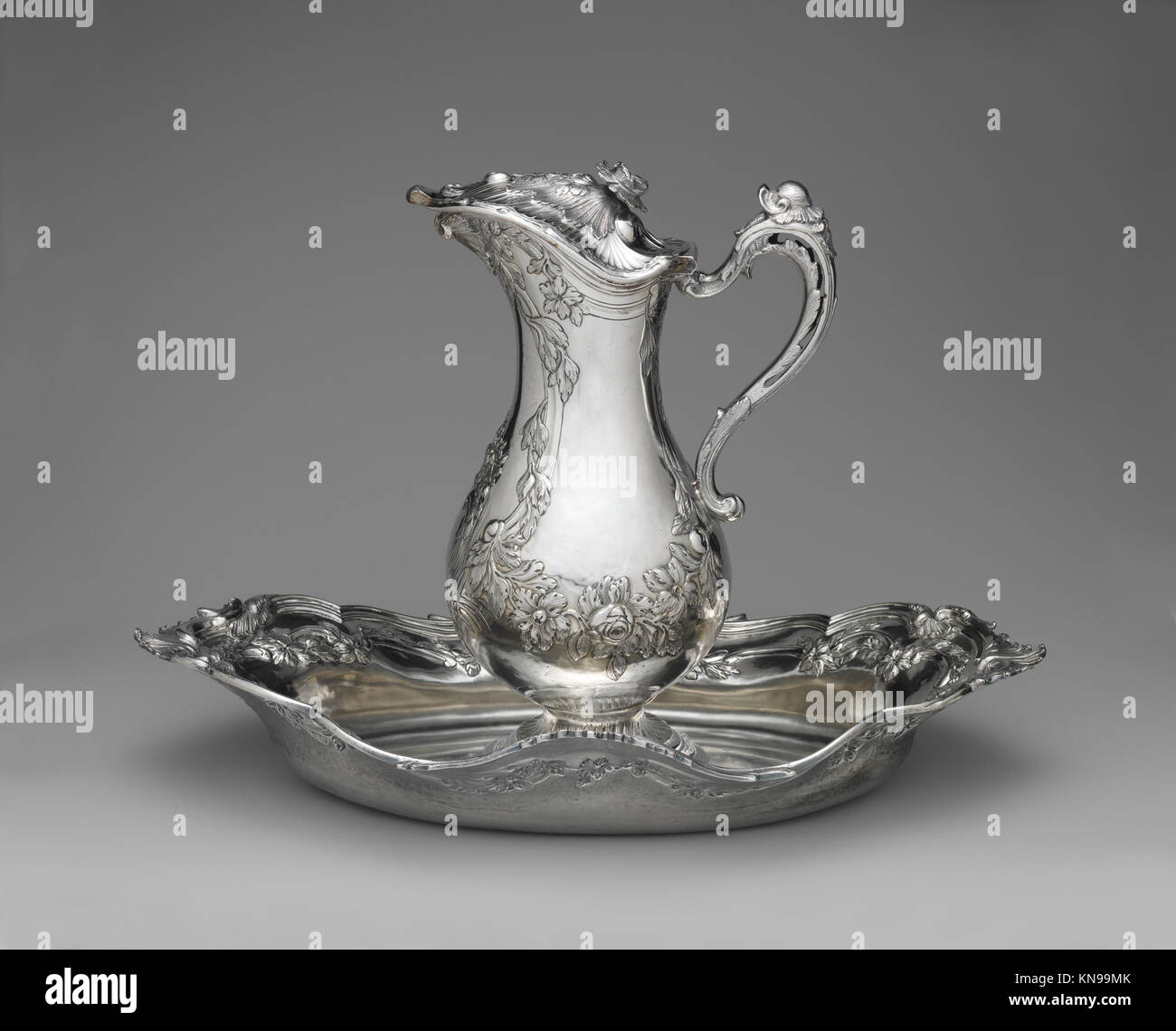 Vintage metal pitcher elegant hi-res stock photography and images - Alamy