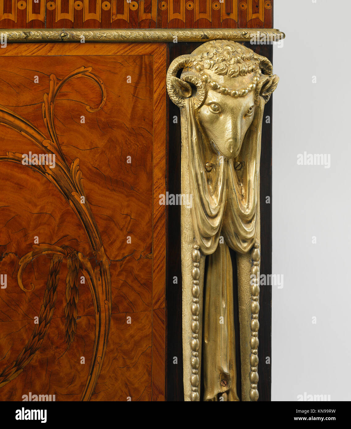 This commode is an example of 18th-century furniture craftsmanship ...