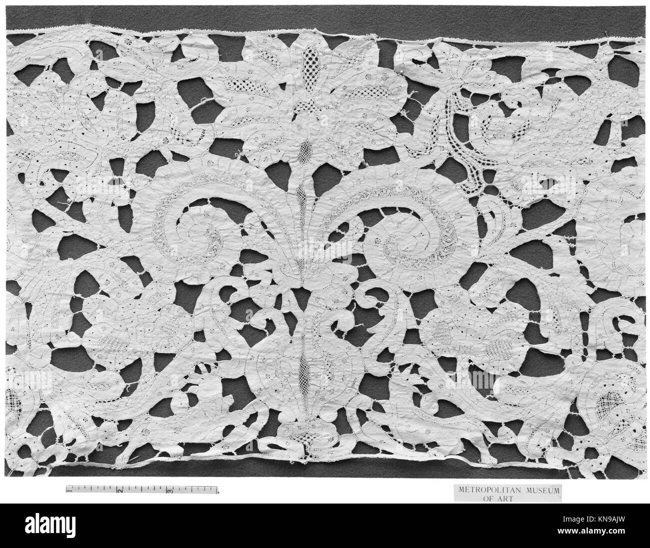 Classic border design Black and White Stock Photos & Images - Alamy